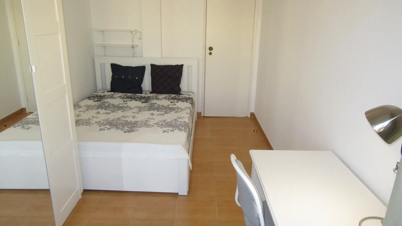 Room in shared apartment in Lisboa (ref: 1520885) | Spotahome