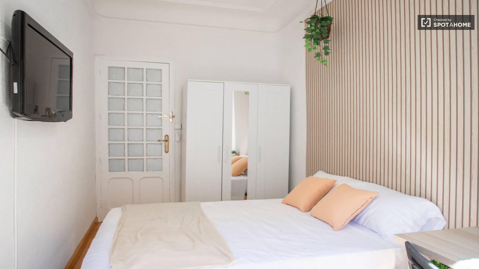 Habitación en alquiler en un apartamento de 5 dormitorios en Salamanca ...