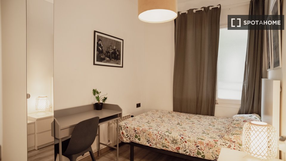 Room in shared 6-bedroom for rent Sant Antoni, Barcelona (ref: 1511631 ...