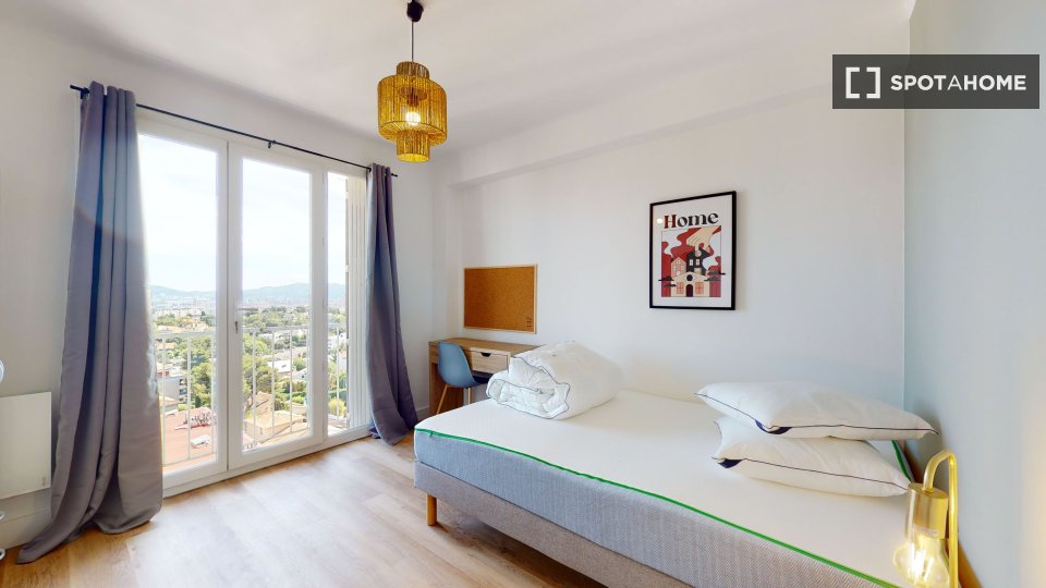 Flatshare in Marseille : 65sqm flat (ref: 1514400) | Spotahome