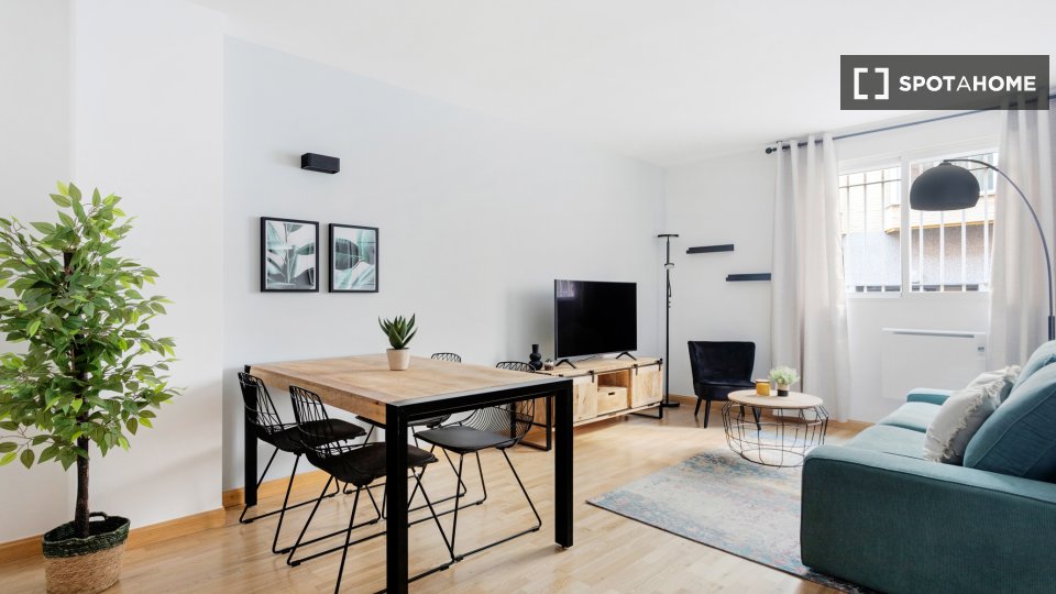 2-bedroom apartment for rent in Valdeacederas, Madrid (ref: 1066188 ...