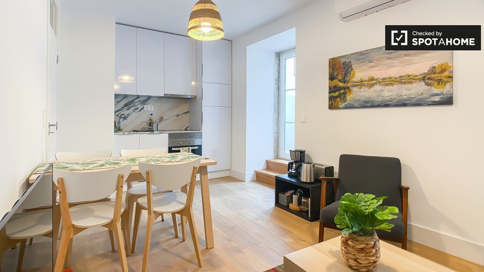 2-Bedroom Apartment for rent in Martim Moniz, Lisbon (ref: 760088 ...